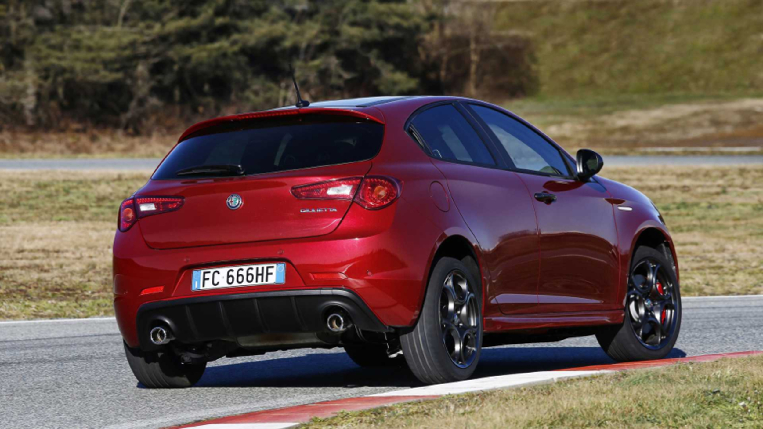 Alfa Romeo Giulietta 110 Edizione Hot Hatch 2021 - Motor y Racing