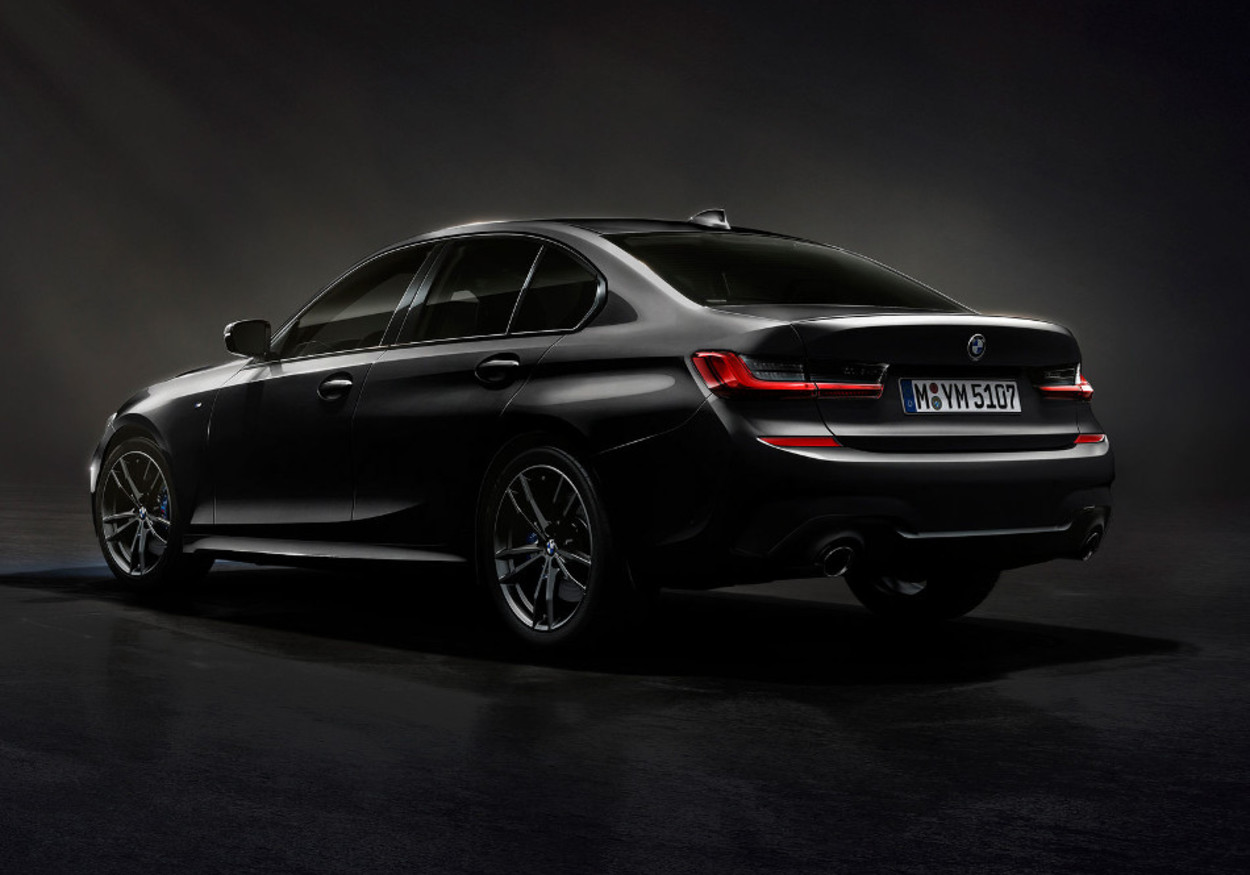 BMW mostró el 330i Iconic Edition 2021 - Motor y Racing