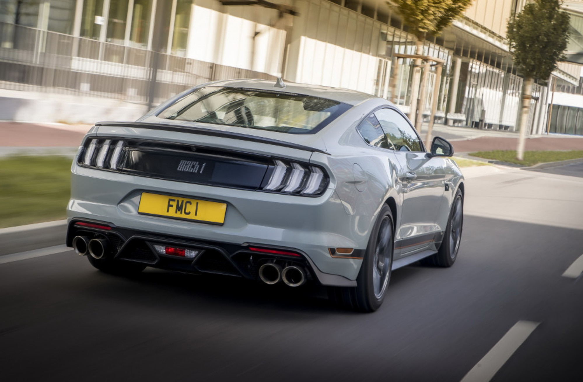 Ford Mustang Mach 1 2022 - Motor y Racing