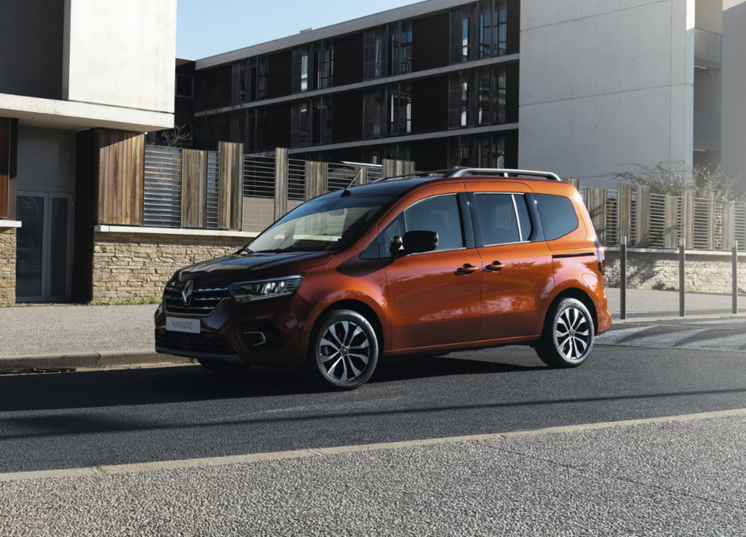 Renault confirmó el nuevo Kangoo 2022 - Motor y Racing