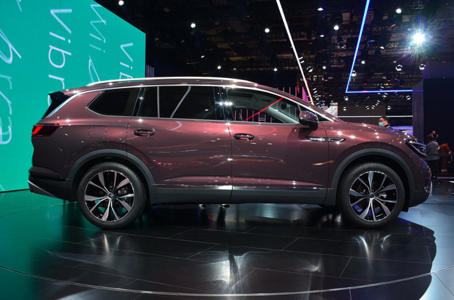 Volkswagen presentó el Talagon para China - Motor y Racing