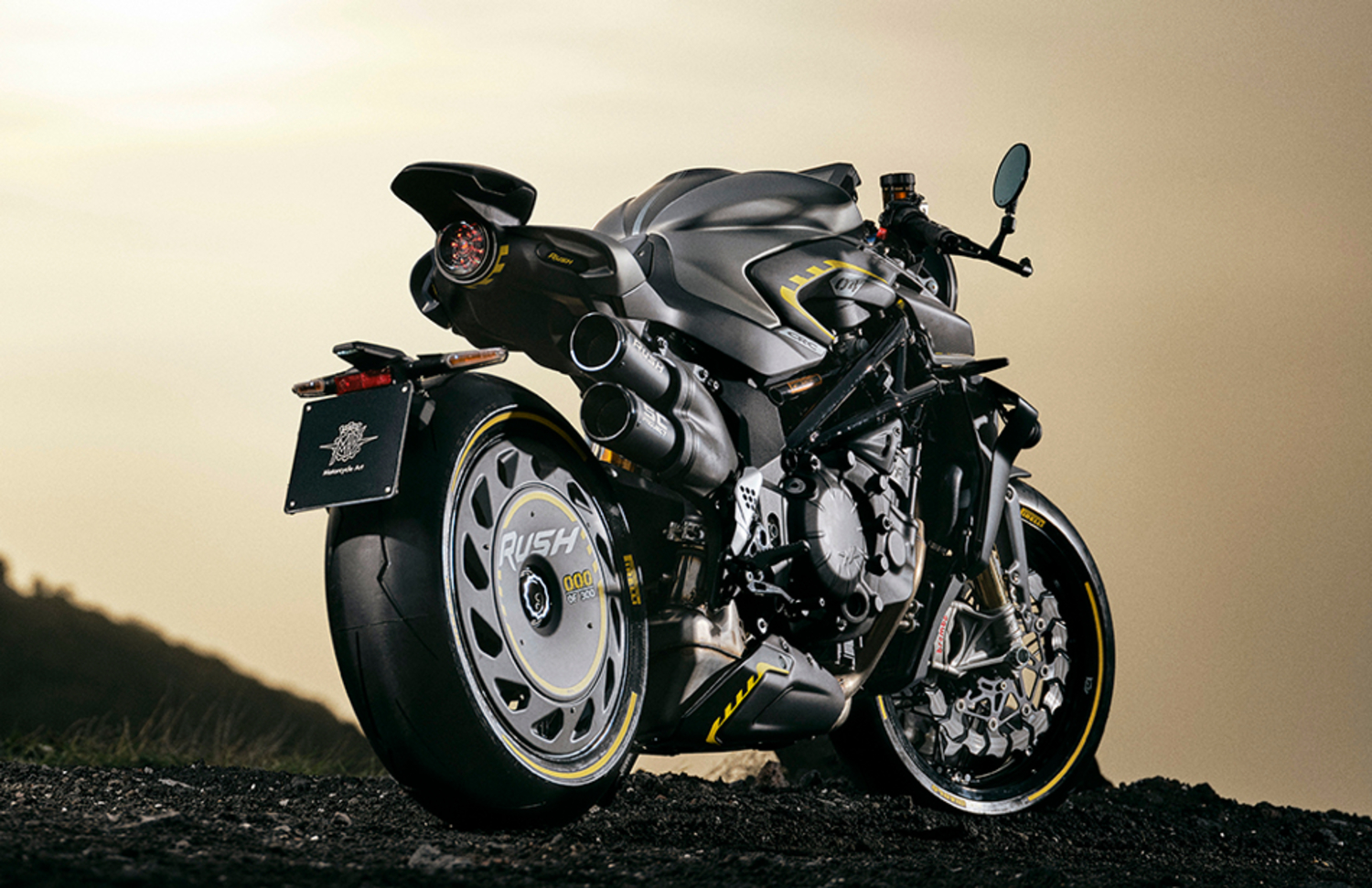 MV Agusta Rush 1000 2021 - Motor y Racing