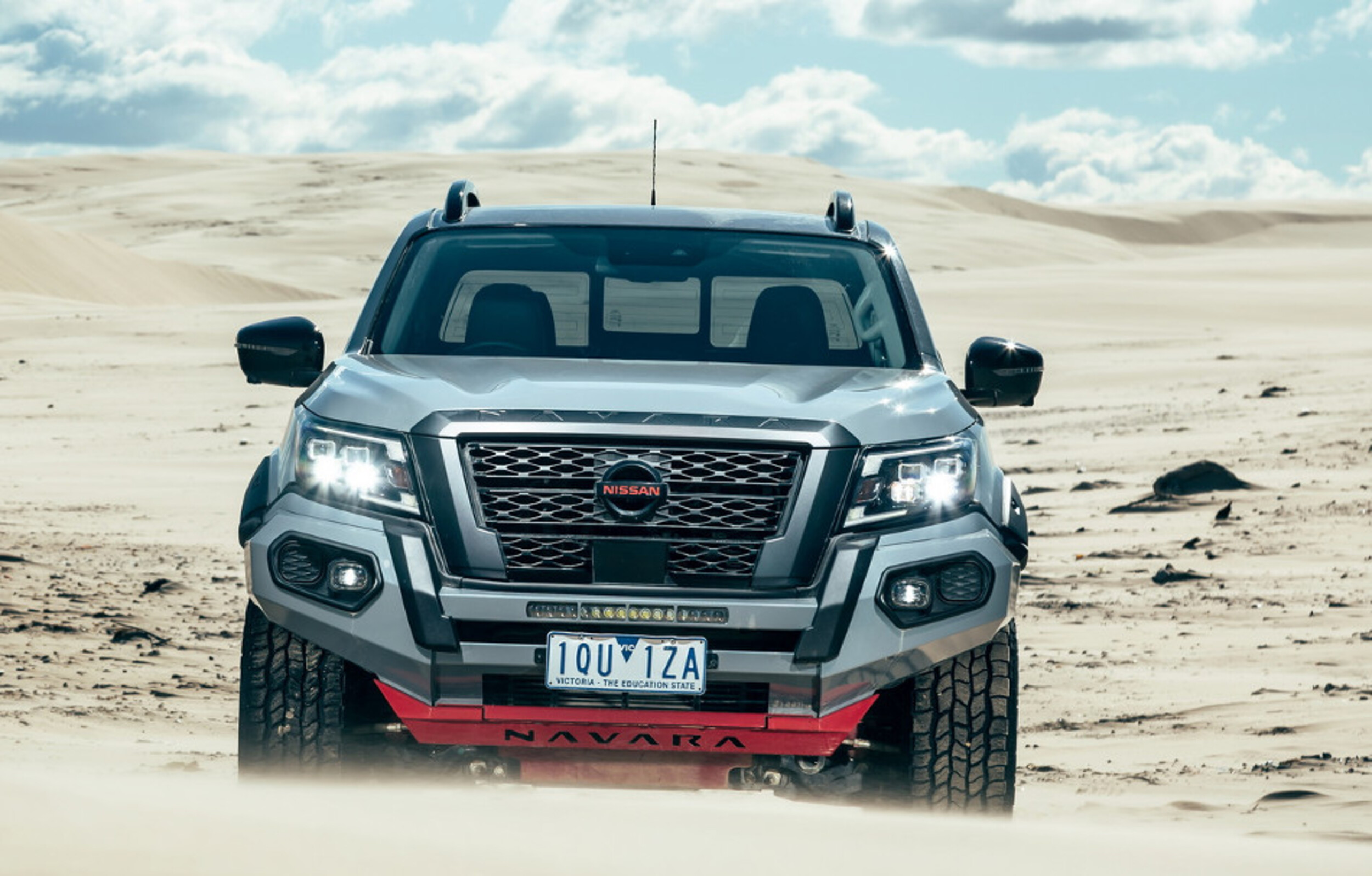 Nissan Navara Pro-4X Warrior - Motor y Racing