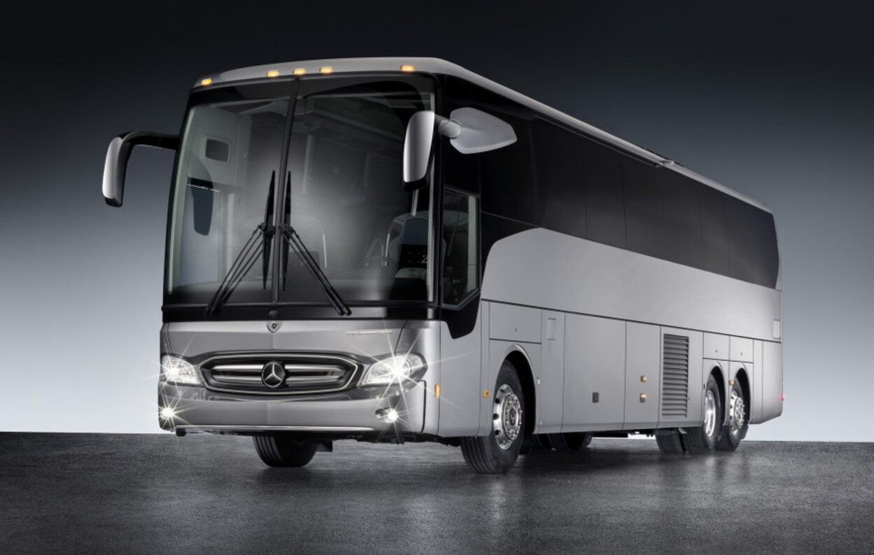 Nuevo Mercedes-Benz Tourrider Business 2022 - Motor y Racing