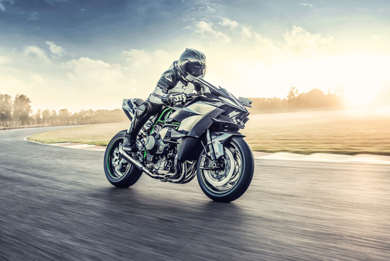 La Kawasaki Ninja H2R recibe algunos ajustes - Motor y Racing
