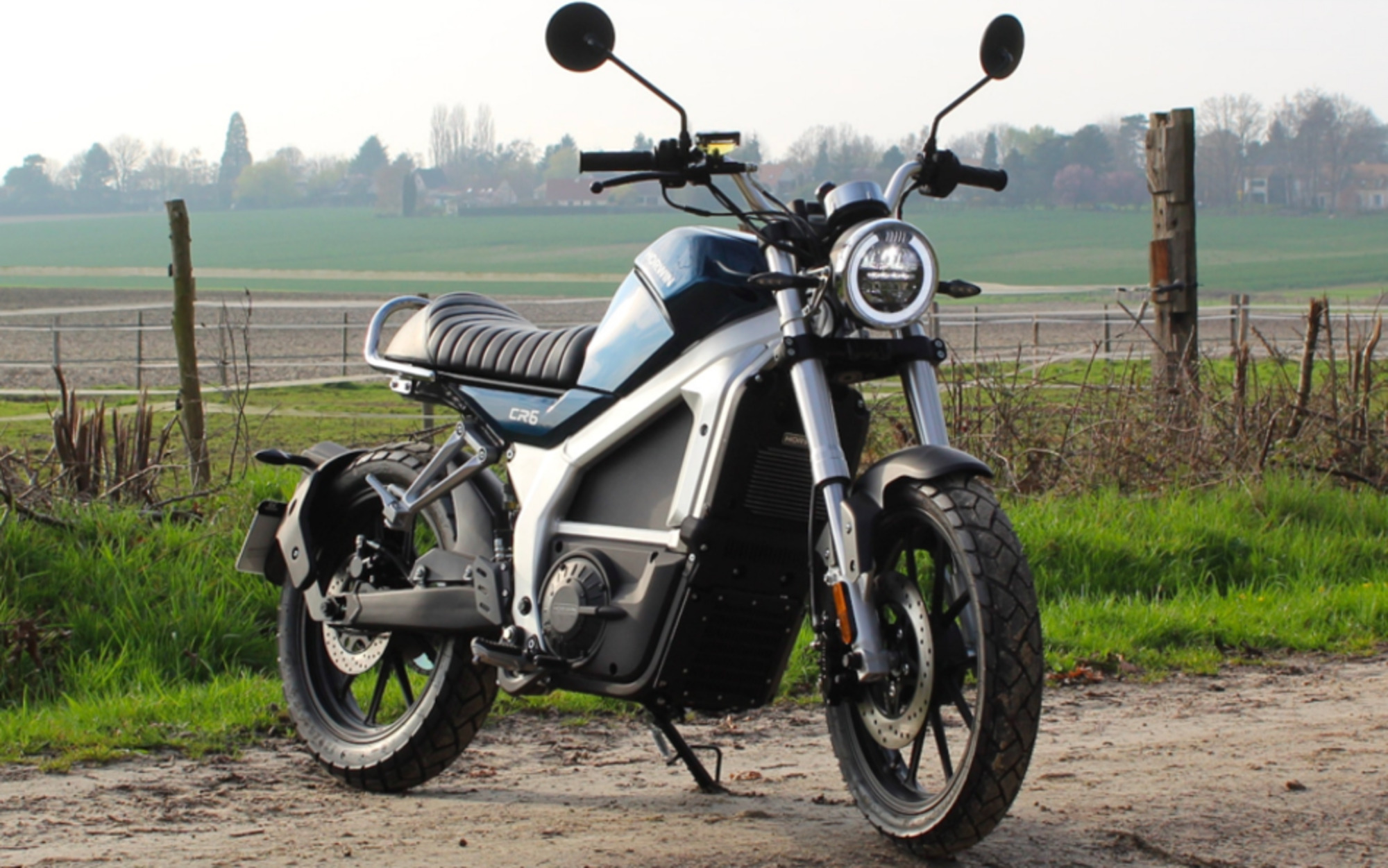 Horwin lanza la nueva moto eléctrica CR6 - Motor y Racing